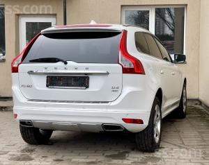 White Volvo XC60 2015 in Riga, with an engine capacity of 2.40 L and mileage of 0 thousand km for 16700 €, photo 3 on AUTOMOTO.COM.LV