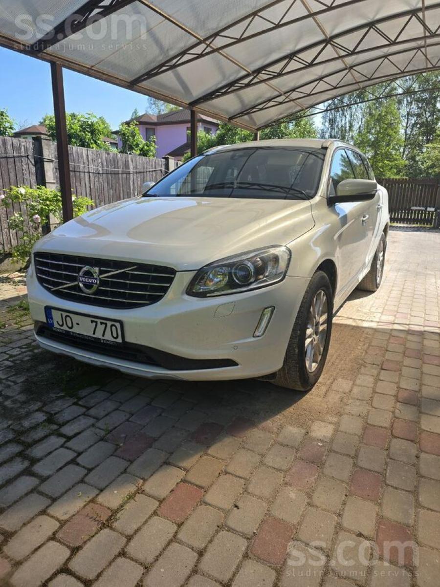 Balts Volvo XC60 2015 Rīga, ar dzinēja tilpumu 2.40 L un nobraukumu 94 tūkst. km par 7900 €, foto 1 vietnē AUTOMOTO.COM.LV