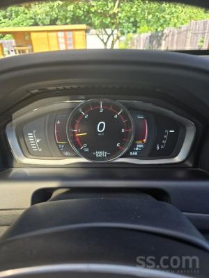 Balts Volvo XC60 2015 Rīga, ar dzinēja tilpumu 2.40 L un nobraukumu 94 tūkst. km par 7900 €, foto 5 vietnē AUTOMOTO.COM.LV