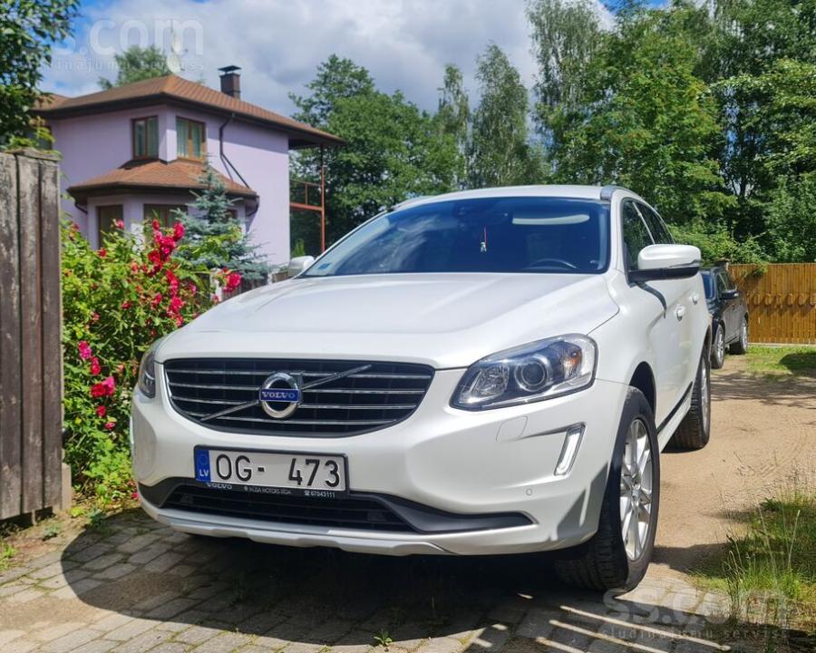 White Volvo XC60 2015 in Riga, with an engine capacity of 2.40 L and mileage of 94 thousand km for 14700 €, photo 1 on AUTOMOTO.COM.LV
