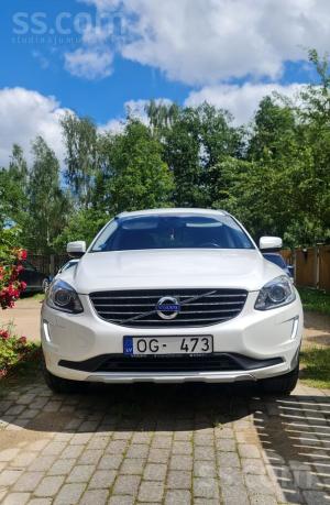 White Volvo XC60 2015 in Riga, with an engine capacity of 2.40 L and mileage of 94 thousand km for 14700 €, photo 3 on AUTOMOTO.COM.LV