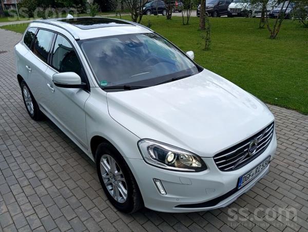 Balts Volvo XC60 2015 Balvi, ar dzinēja tilpumu 2.40 L un nobraukumu 0 tūkst. km par 11500 €, foto 5 vietnē AUTOMOTO.COM.LV
