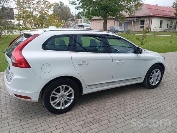 Balts Volvo XC60 2015 Balvi, ar dzinēja tilpumu 2.40 L un nobraukumu 0 tūkst. km par 11500 €, foto 6 vietnē AUTOMOTO.COM.LV
