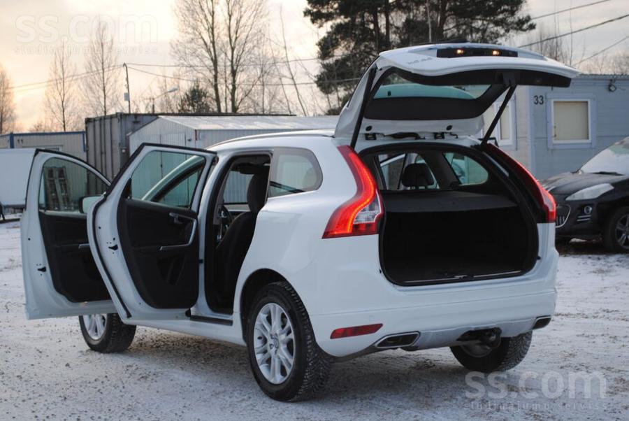 Balts Volvo XC60 2015 Rīga, ar dzinēja tilpumu 2.40 L un nobraukumu 255 tūkst. km par 14990 €, foto 9 vietnē AUTOMOTO.COM.LV
