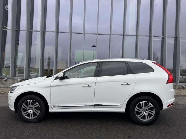White Volvo XC60 2015 in Vilnius, with an engine capacity of 1.97 L and mileage of 270 thousand km for 12800 €, photo 9 on AUTOMOTO.COM.LV
