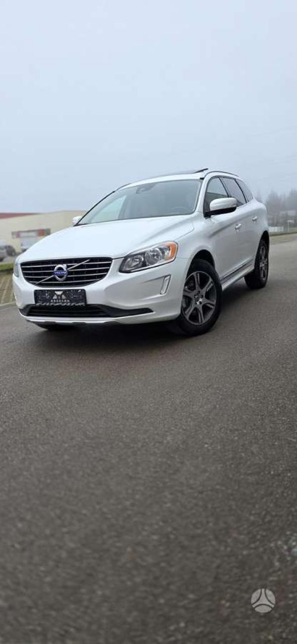 Balts Volvo XC60 2015 Šauļi, ar dzinēja tilpumu 2.95 L un nobraukumu 146 tūkst. km par 11700 €, foto 3 vietnē AUTOMOTO.COM.LV