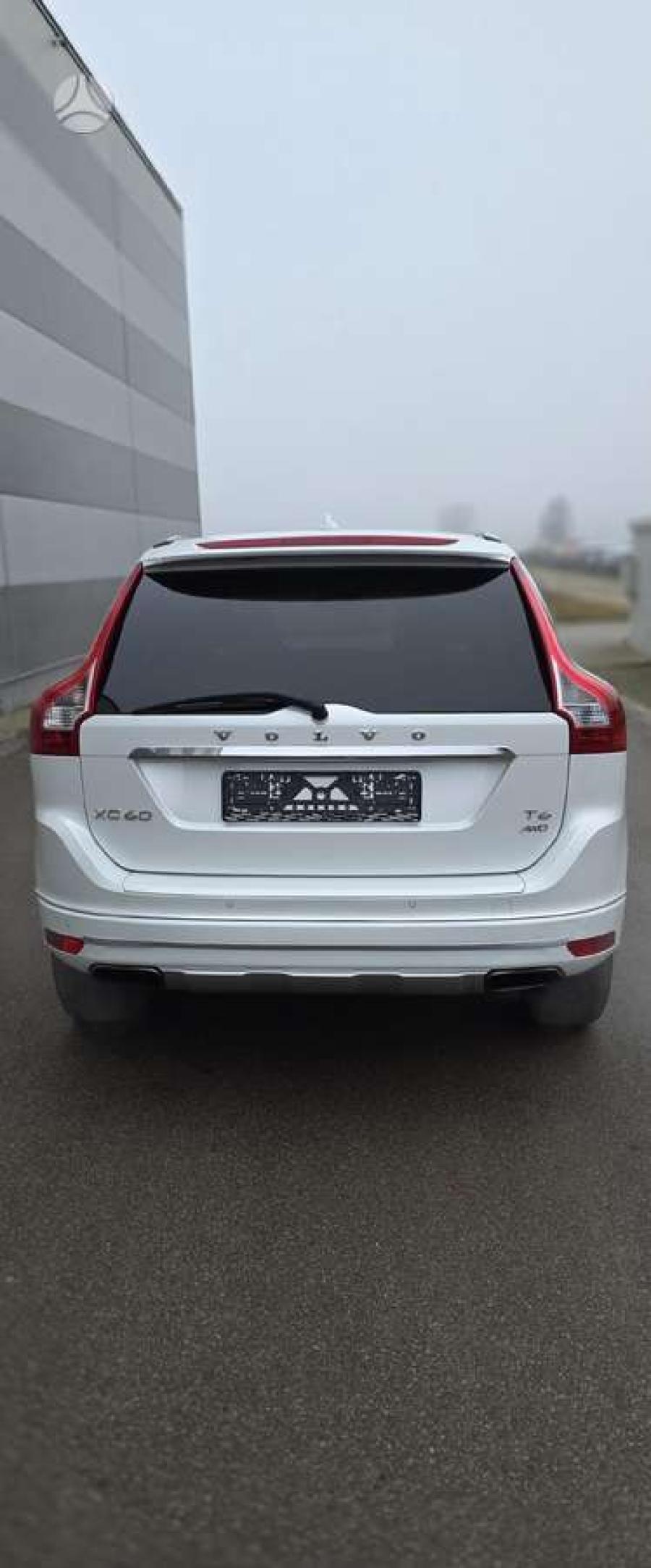 Balts Volvo XC60 2015 Šauļi, ar dzinēja tilpumu 2.95 L un nobraukumu 146 tūkst. km par 11700 €, foto 6 vietnē AUTOMOTO.COM.LV