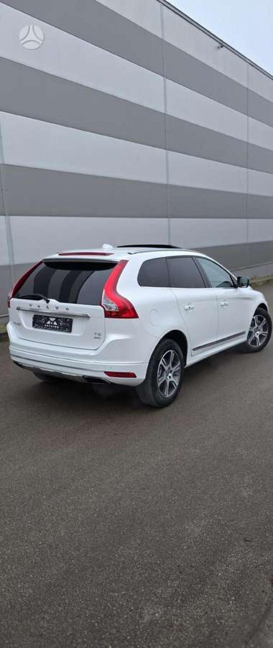 Balts Volvo XC60 2015 Šauļi, ar dzinēja tilpumu 2.95 L un nobraukumu 146 tūkst. km par 11700 €, foto 7 vietnē AUTOMOTO.COM.LV