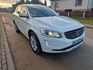 Balts Volvo XC60 2015 Tauragė, ar dzinēja tilpumu 2.40 L un nobraukumu 250 tūkst. km par 12100 €, foto 2 vietnē AUTOMOTO.COM.LV