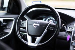 Balts Volvo XC60 2015 Kretinga, ar dzinēja tilpumu 1.97 L un nobraukumu 165 tūkst. km par 11999 €, foto 20 vietnē AUTOMOTO.COM.LV