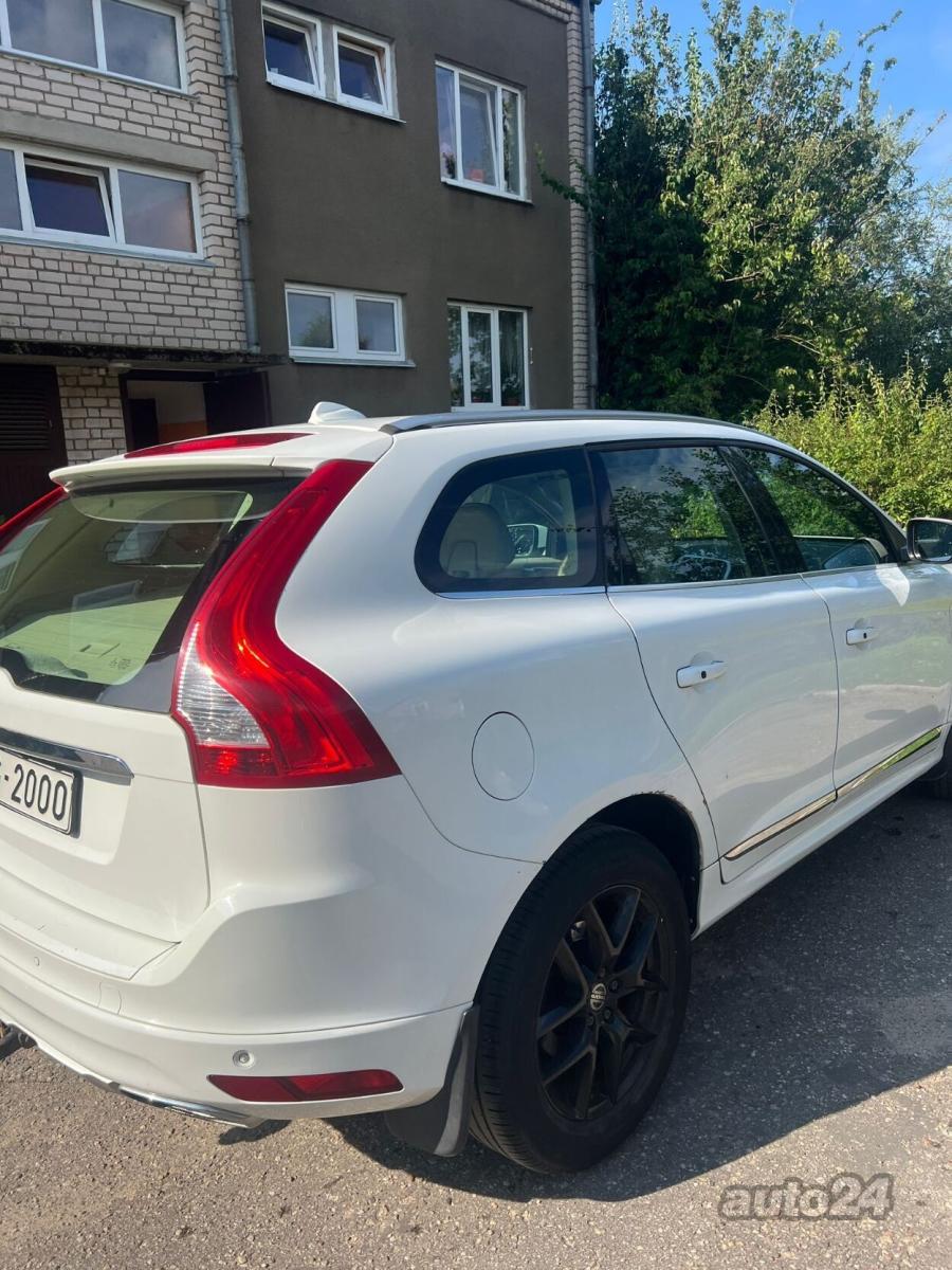 Balts Volvo XC60 2015 Rīga, ar dzinēja tilpumu 1.97 L un nobraukumu 310 tūkst. km par 9200 €, foto 2 vietnē AUTOMOTO.COM.LV