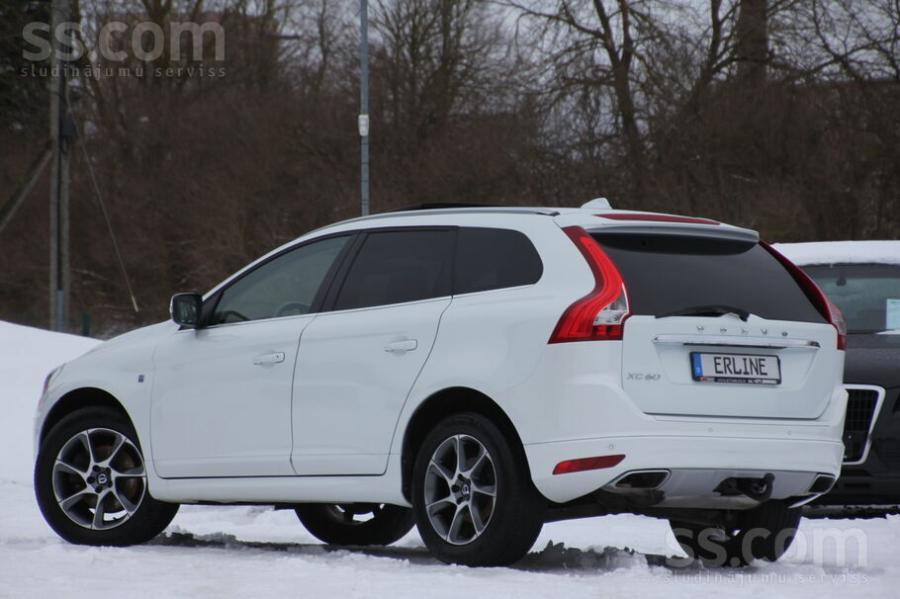 White Volvo XC60 2015 in Tukums, with an engine capacity of 2.00 L and mileage of 204 thousand km for 11990 €, photo 4 on AUTOMOTO.COM.LV