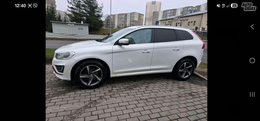 White Volvo XC60 2015 in Vilnius, with an engine capacity of 2.40 L and mileage of 451 thousand km for 13999 €, photo 21 on AUTOMOTO.COM.LV