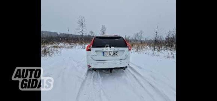 Белый Вольво ХС60 2015 в Вильнюс, объемом двигателя 2.40 л и пробегом 451 тыс. км за 9999 €, фото 7 на AUTOMOTO.COM.LV
