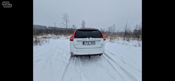 Белый Вольво ХС60 2015 в Вильнюс, объемом двигателя 2.40 л и пробегом 451 тыс. км за 9999 €, фото 7 на AUTOMOTO.COM.LV