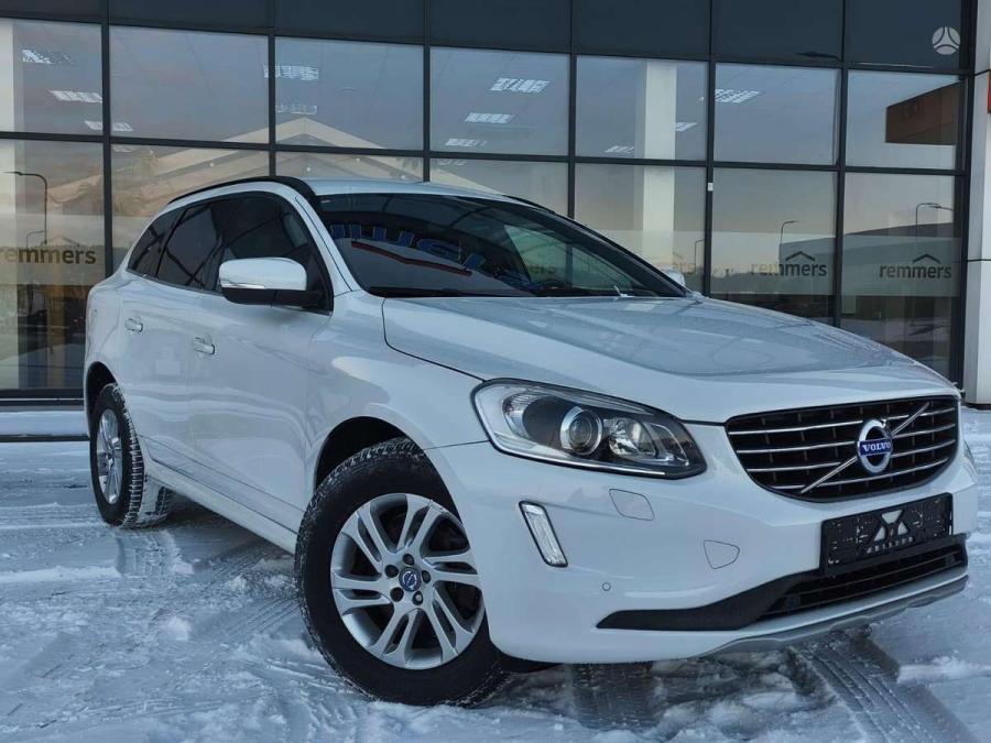 White Volvo XC60 2015 in Vilnius, with an engine capacity of 2.40 L and mileage of 119 thousand km for 13950 €, photo 28 on AUTOMOTO.COM.LV