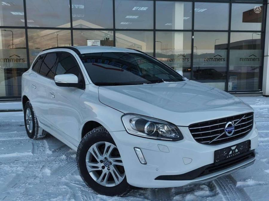 White Volvo XC60 2015 in Vilnius, with an engine capacity of 2.40 L and mileage of 119 thousand km for 13950 €, photo 3 on AUTOMOTO.COM.LV