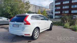 White Volvo XC60 2015 in Riga, with an engine capacity of 2.40 L and mileage of 171 thousand km for 15390 €, photo 6 on AUTOMOTO.COM.LV