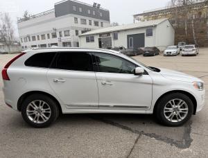 Balts Volvo XC60 2015 Alīta, ar dzinēja tilpumu 2.00 L un nobraukumu 200 tūkst. km par 11700 €, foto 6 vietnē AUTOMOTO.COM.LV
