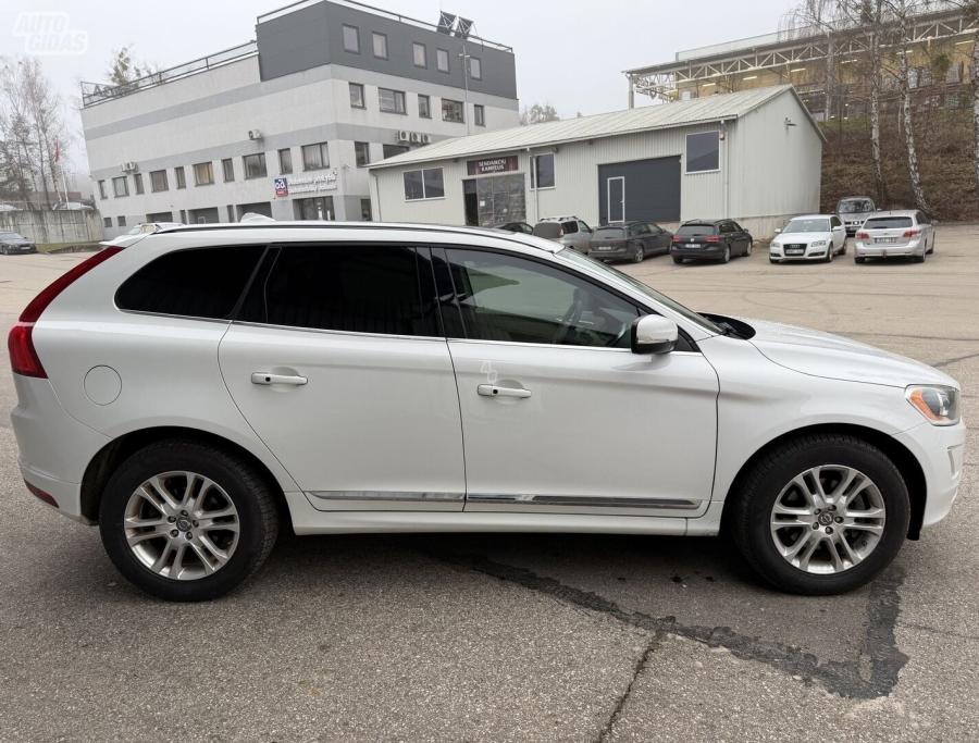 Balts Volvo XC60 2015 Alīta, ar dzinēja tilpumu 2.00 L un nobraukumu 200 tūkst. km par 11700 €, foto 6 vietnē AUTOMOTO.COM.LV