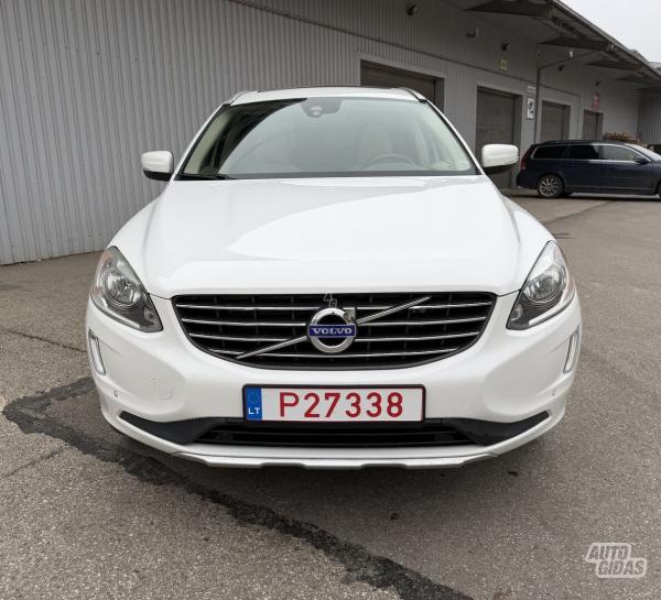 Balts Volvo XC60 2015 Alīta, ar dzinēja tilpumu 2.00 L un nobraukumu 200 tūkst. km par 11700 €, foto 8 vietnē AUTOMOTO.COM.LV