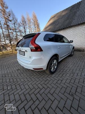 Balts Volvo XC60 2015 Prienai, ar dzinēja tilpumu 2.50 L un nobraukumu 260 tūkst. km par 12000 €, foto 7 vietnē AUTOMOTO.COM.LV