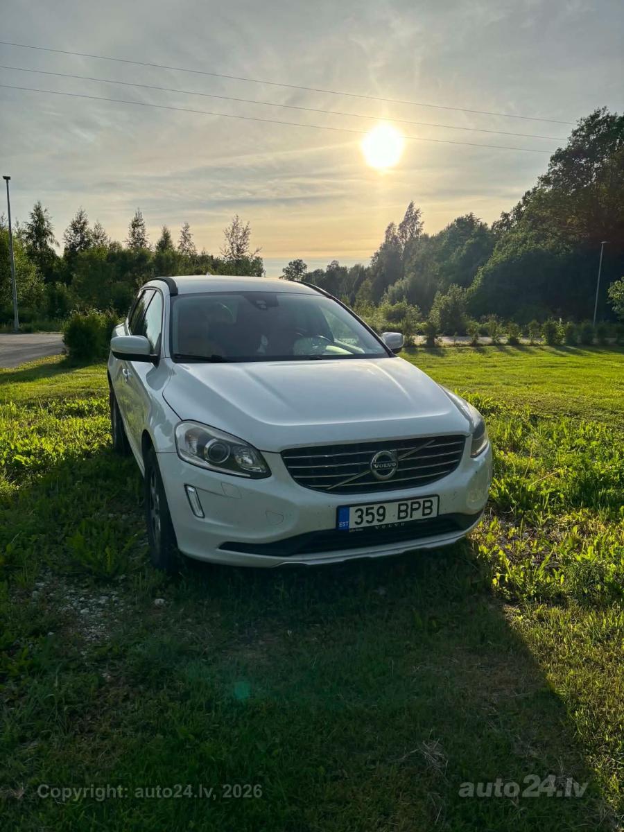 White Volvo XC60 2015 in Tallinn, with an engine capacity of 2.40 L and mileage of 212 thousand km for 12000 €, photo 1 on AUTOMOTO.COM.LV