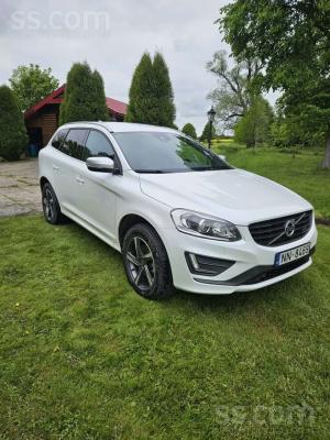 Balts Volvo XC60 2015 Valmiera, ar dzinēja tilpumu 2.00 L un nobraukumu 337 tūkst. km par 8000 €, foto 3 vietnē AUTOMOTO.COM.LV