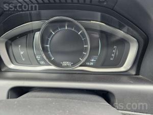 Balts Volvo XC60 2015 Valmiera, ar dzinēja tilpumu 2.00 L un nobraukumu 337 tūkst. km par 8000 €, foto 10 vietnē AUTOMOTO.COM.LV