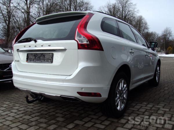Balts Volvo XC60 2015 Rīga, ar dzinēja tilpumu 2.00 L un nobraukumu 104 tūkst. km par 16500 €, foto 3 vietnē AUTOMOTO.COM.LV