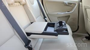 Balts Volvo XC60 2015 Rīga, ar dzinēja tilpumu 2.00 L un nobraukumu 300 tūkst. km par 7300 €, foto 13 vietnē AUTOMOTO.COM.LV