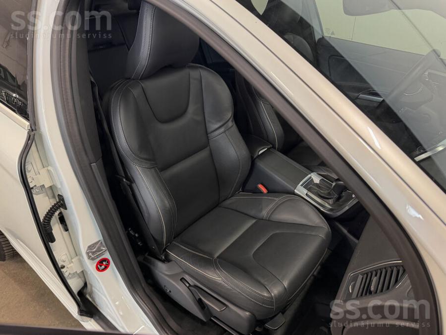 Balts Volvo XC60 2015 Jūrmala, ar dzinēja tilpumu 2.40 L un nobraukumu 303 tūkst. km par 14450 €, foto 19 vietnē AUTOMOTO.COM.LV