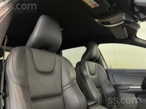 Balts Volvo XC60 2015 Jūrmala, ar dzinēja tilpumu 2.40 L un nobraukumu 303 tūkst. km par 14450 €, foto 20 vietnē AUTOMOTO.COM.LV
