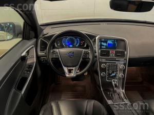 Balts Volvo XC60 2015 Jūrmala, ar dzinēja tilpumu 2.40 L un nobraukumu 303 tūkst. km par 14450 €, foto 23 vietnē AUTOMOTO.COM.LV