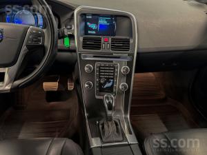Balts Volvo XC60 2015 Jūrmala, ar dzinēja tilpumu 2.40 L un nobraukumu 303 tūkst. km par 14450 €, foto 24 vietnē AUTOMOTO.COM.LV