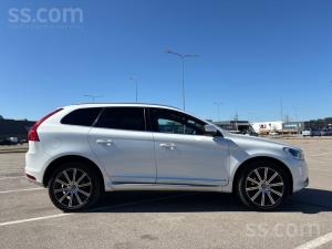 Balts Volvo XC60 2015 Rīga, ar dzinēja tilpumu 2.40 L un nobraukumu 197 tūkst. km par 15300 €, foto 5 vietnē AUTOMOTO.COM.LV