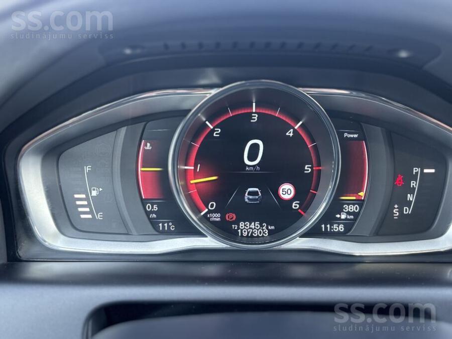 Balts Volvo XC60 2015 Rīga, ar dzinēja tilpumu 2.40 L un nobraukumu 197 tūkst. km par 15300 €, foto 13 vietnē AUTOMOTO.COM.LV