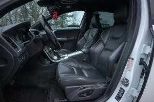 Balts Volvo XC60 2015 Liepāja, ar dzinēja tilpumu 2.00 L un nobraukumu 263 tūkst. km par 15350 €, foto 9 vietnē AUTOMOTO.COM.LV
