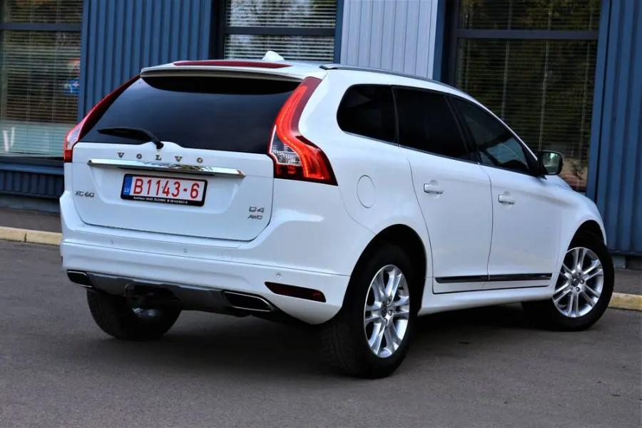Balts Volvo XC60 2015 Rīga, ar dzinēja tilpumu 2.30 L un nobraukumu 242 tūkst. km par 11500 €, foto 8 vietnē AUTOMOTO.COM.LV