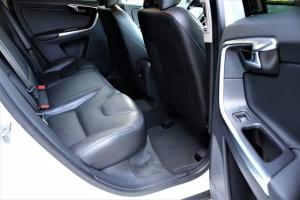 Balts Volvo XC60 2015 Rīga, ar dzinēja tilpumu 2.30 L un nobraukumu 242 tūkst. km par 11500 €, foto 14 vietnē AUTOMOTO.COM.LV