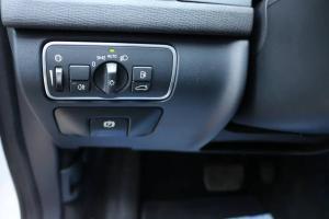 Balts Volvo XC60 2015 Rīga, ar dzinēja tilpumu 2.30 L un nobraukumu 242 tūkst. km par 11500 €, foto 18 vietnē AUTOMOTO.COM.LV