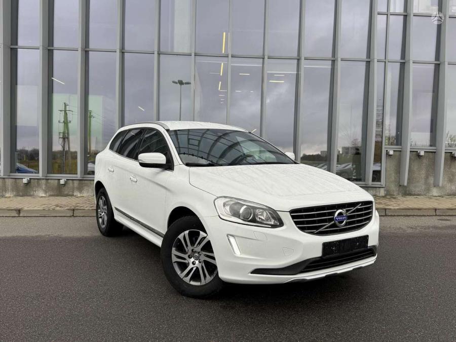 White Volvo XC60 2015 in Vilnius, with an engine capacity of 1.98 L and mileage of 270 thousand km for 11300 €, photo 1 on AUTOMOTO.COM.LV