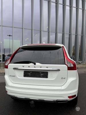 White Volvo XC60 2015 in Vilnius, with an engine capacity of 1.98 L and mileage of 270 thousand km for 11300 €, photo 6 on AUTOMOTO.COM.LV