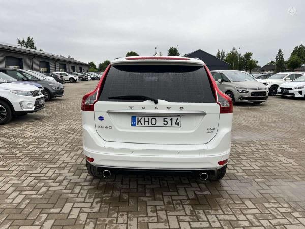 Balts Volvo XC60 2015 Tauragė, ar dzinēja tilpumu 2.40 L un nobraukumu 128 tūkst. km par 14200 €, foto 10 vietnē AUTOMOTO.COM.LV