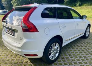 White Volvo XC60 2015 in Vilnius, with an engine capacity of 2.50 L and mileage of 247 thousand km for 10800 €, photo 7 on AUTOMOTO.COM.LV