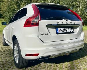 White Volvo XC60 2015 in Vilnius, with an engine capacity of 2.50 L and mileage of 247 thousand km for 10800 €, photo 11 on AUTOMOTO.COM.LV
