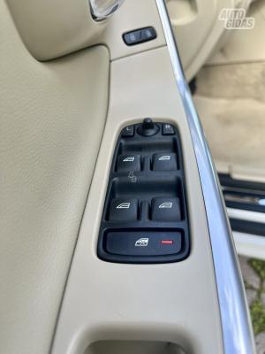 White Volvo XC60 2015 in Vilnius, with an engine capacity of 2.50 L and mileage of 247 thousand km for 10800 €, photo 20 on AUTOMOTO.COM.LV