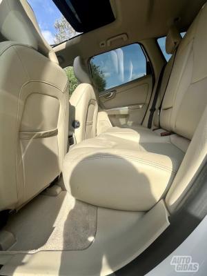 White Volvo XC60 2015 in Vilnius, with an engine capacity of 2.50 L and mileage of 247 thousand km for 10800 €, photo 30 on AUTOMOTO.COM.LV