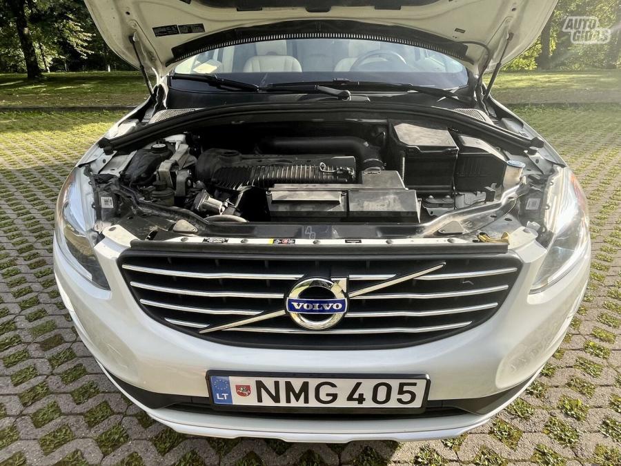 White Volvo XC60 2015 in Vilnius, with an engine capacity of 2.50 L and mileage of 247 thousand km for 10800 €, photo 33 on AUTOMOTO.COM.LV