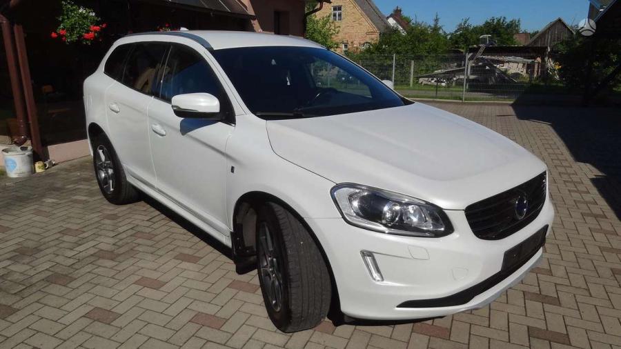 Balts Volvo XC60 2015 Joniškis, ar dzinēja tilpumu 2.40 L un nobraukumu 217 tūkst. km par 14249 €, foto 4 vietnē AUTOMOTO.COM.LV